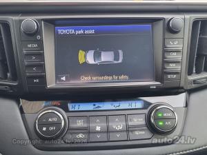 Black Toyota RAV4 2018 in Tallinn, with an engine capacity of 1.99 L and mileage of 127 thousand km for 17995 €, photo 15 on AUTOMOTO.COM.LV