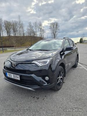 Black Toyota RAV4 2018 in Tallinn, with an engine capacity of 2.00 L and mileage of 167 thousand km for 19499 €, photo 4 on AUTOMOTO.COM.LV
