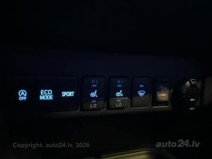 Black Toyota RAV4 2018 in Tallinn, with an engine capacity of 2.00 L and mileage of 167 thousand km for 19499 €, photo 14 on AUTOMOTO.COM.LV