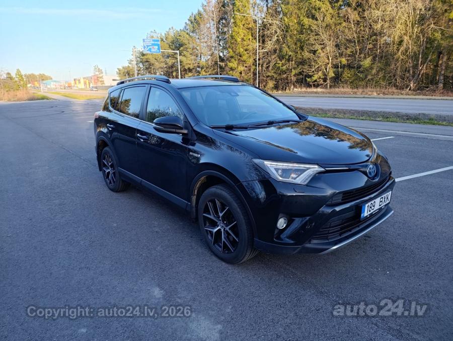 Melns Toyota RAV4 2018 Tallina, ar dzinēja tilpumu 2.50 L un nobraukumu 120 tūkst. km par 19500 €, foto 1 vietnē AUTOMOTO.COM.LV