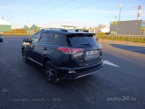 Melns Toyota RAV4 2018 Tallina, ar dzinēja tilpumu 2.50 L un nobraukumu 120 tūkst. km par 19500 €, foto 6 vietnē AUTOMOTO.COM.LV