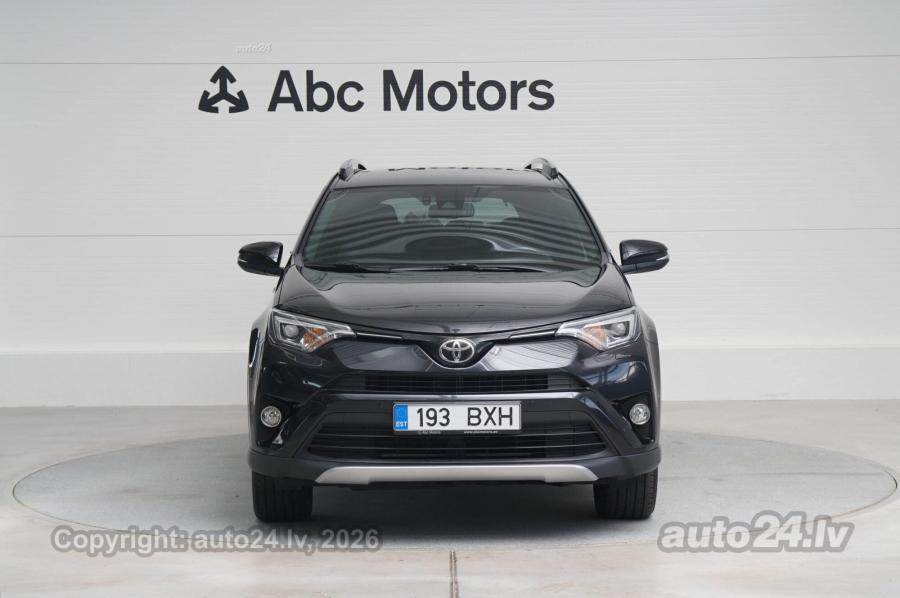 Melns Toyota RAV4 2018 Tallina, ar dzinēja tilpumu 2.00 L un nobraukumu 169 tūkst. km par 17990 €, foto 3 vietnē AUTOMOTO.COM.LV