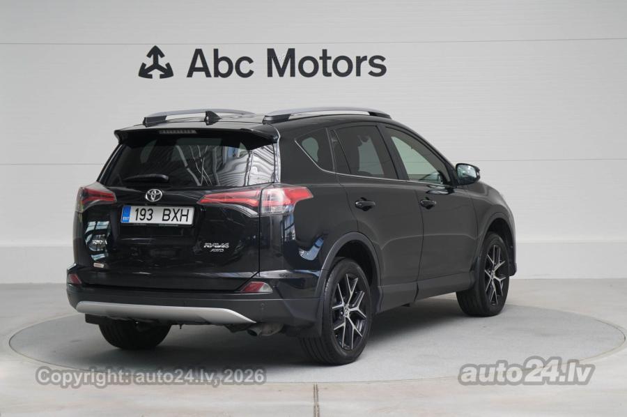 Melns Toyota RAV4 2018 Tallina, ar dzinēja tilpumu 2.00 L un nobraukumu 169 tūkst. km par 17990 €, foto 5 vietnē AUTOMOTO.COM.LV