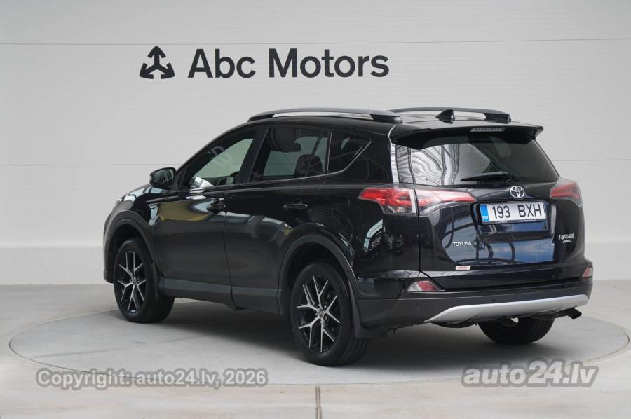 Melns Toyota RAV4 2018 Tallina, ar dzinēja tilpumu 2.00 L un nobraukumu 169 tūkst. km par 17990 €, foto 7 vietnē AUTOMOTO.COM.LV