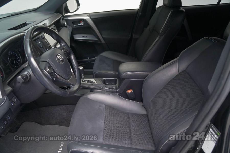 Melns Toyota RAV4 2018 Tallina, ar dzinēja tilpumu 2.00 L un nobraukumu 169 tūkst. km par 17990 €, foto 8 vietnē AUTOMOTO.COM.LV