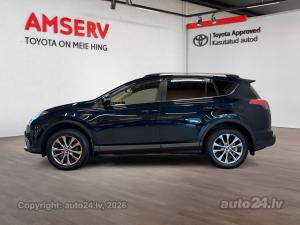 Black Toyota RAV4 2018 in Tartu, with an engine capacity of 2.50 L and mileage of 133 thousand km for 18490 €, photo 4 on AUTOMOTO.COM.LV