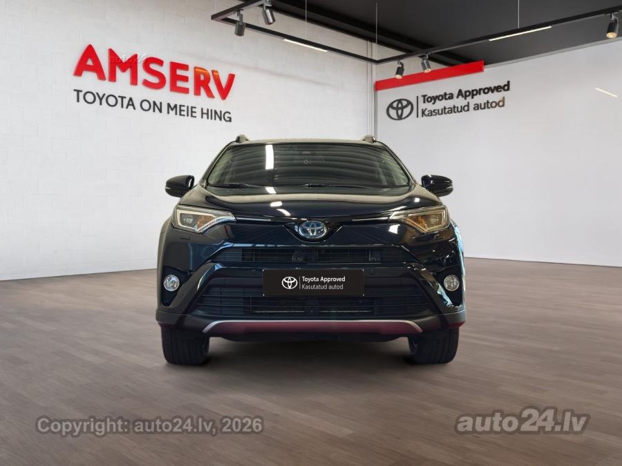 Black Toyota RAV4 2018 in Tartu, with an engine capacity of 2.50 L and mileage of 133 thousand km for 18490 €, photo 6 on AUTOMOTO.COM.LV