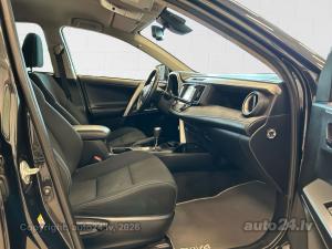 Melns Toyota RAV4 2018 Pērnava, ar dzinēja tilpumu 2.50 L un nobraukumu 119 tūkst. km par 17990 €, foto 7 vietnē AUTOMOTO.COM.LV