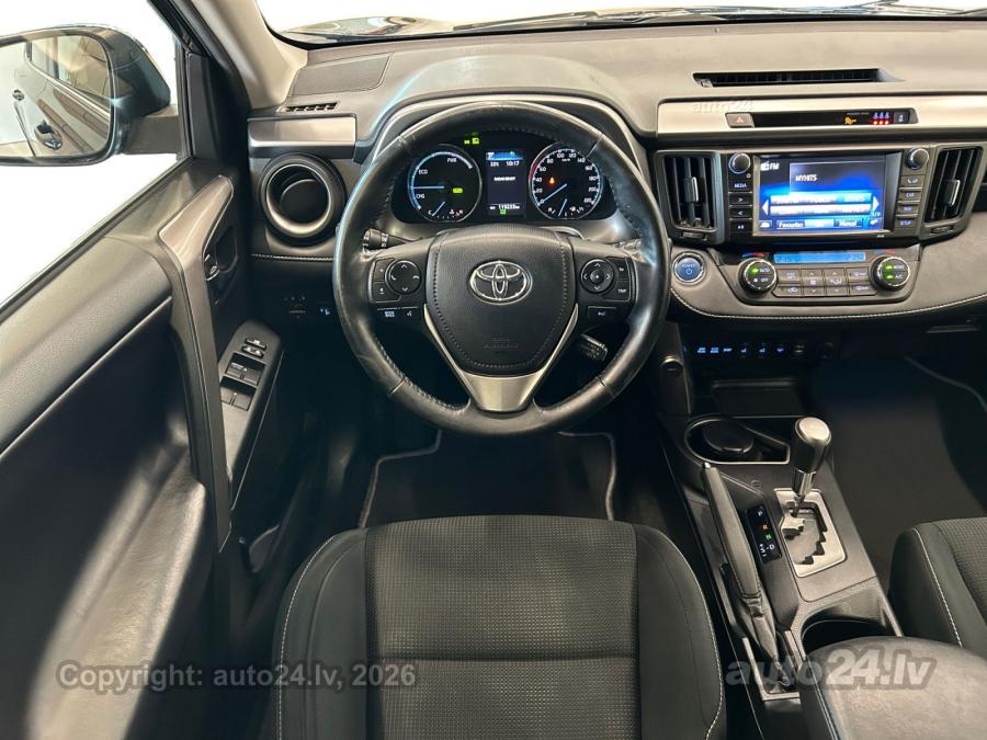 Melns Toyota RAV4 2018 Pērnava, ar dzinēja tilpumu 2.50 L un nobraukumu 119 tūkst. km par 17990 €, foto 10 vietnē AUTOMOTO.COM.LV