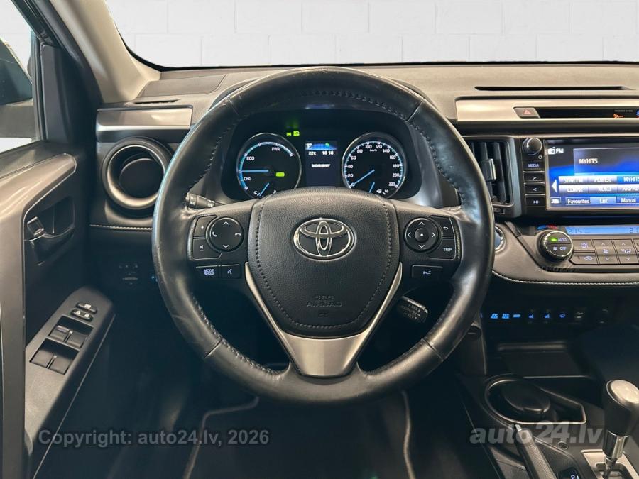 Melns Toyota RAV4 2018 Pērnava, ar dzinēja tilpumu 2.50 L un nobraukumu 119 tūkst. km par 17990 €, foto 13 vietnē AUTOMOTO.COM.LV