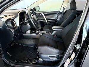Melns Toyota RAV4 2018 Tallina, ar dzinēja tilpumu 2.50 L un nobraukumu 104 tūkst. km par 17990 €, foto 8 vietnē AUTOMOTO.COM.LV