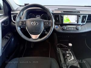 Melns Toyota RAV4 2018 Tallina, ar dzinēja tilpumu 2.50 L un nobraukumu 104 tūkst. km par 17990 €, foto 13 vietnē AUTOMOTO.COM.LV