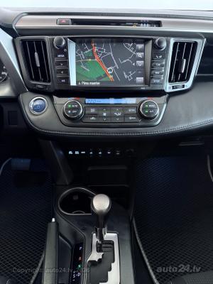 Melns Toyota RAV4 2018 Tallina, ar dzinēja tilpumu 2.50 L un nobraukumu 104 tūkst. km par 17990 €, foto 14 vietnē AUTOMOTO.COM.LV