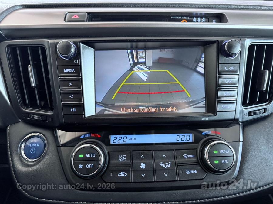 Melns Toyota RAV4 2018 Tallina, ar dzinēja tilpumu 2.50 L un nobraukumu 104 tūkst. km par 17990 €, foto 15 vietnē AUTOMOTO.COM.LV
