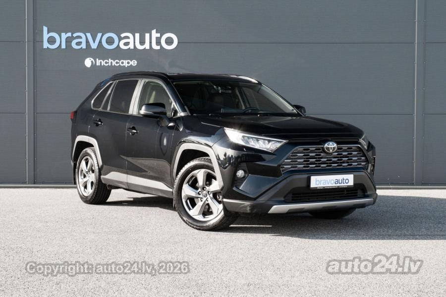 Black Toyota RAV4 2019 in Tartu, with an engine capacity of 2.00 L and mileage of 94 thousand km for 24900 €, photo 4 on AUTOMOTO.COM.LV
