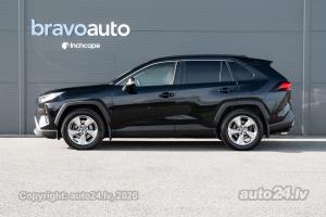 Black Toyota RAV4 2019 in Tartu, with an engine capacity of 2.00 L and mileage of 94 thousand km for 24900 €, photo 6 on AUTOMOTO.COM.LV