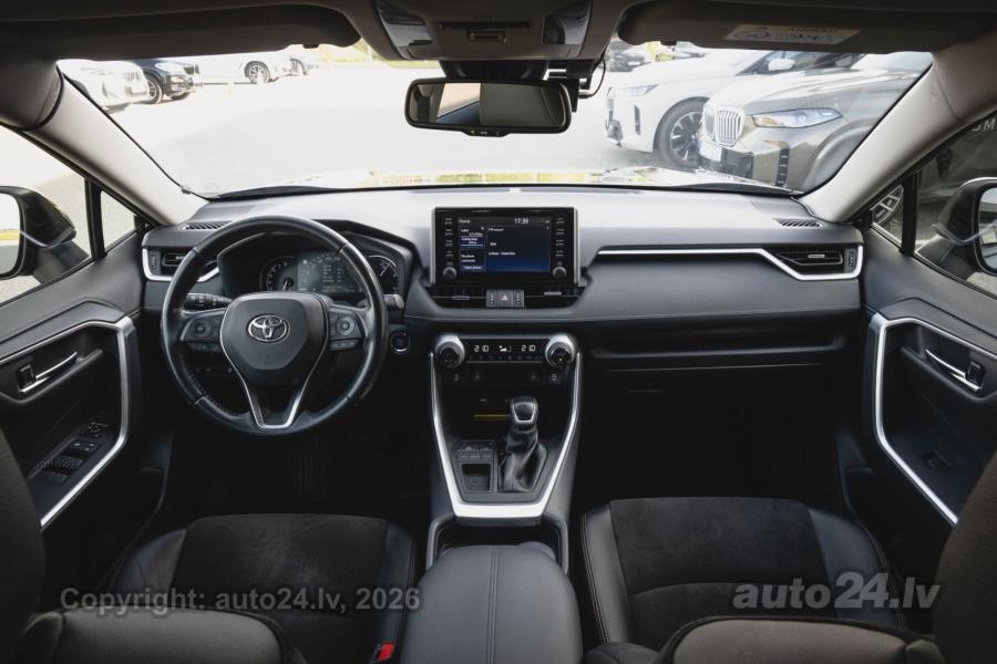 Black Toyota RAV4 2019 in Tartu, with an engine capacity of 2.00 L and mileage of 94 thousand km for 24900 €, photo 10 on AUTOMOTO.COM.LV