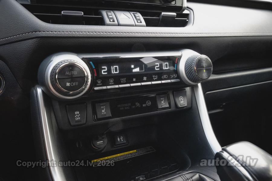Black Toyota RAV4 2019 in Tartu, with an engine capacity of 2.00 L and mileage of 94 thousand km for 24900 €, photo 20 on AUTOMOTO.COM.LV