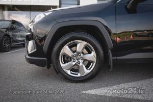 Black Toyota RAV4 2019 in Tartu, with an engine capacity of 2.00 L and mileage of 94 thousand km for 24900 €, photo 25 on AUTOMOTO.COM.LV