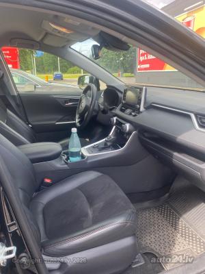 Melns Toyota RAV4 2019 Tallina, ar dzinēja tilpumu 2.00 L un nobraukumu 84 tūkst. km par 25000 €, foto 8 vietnē AUTOMOTO.COM.LV