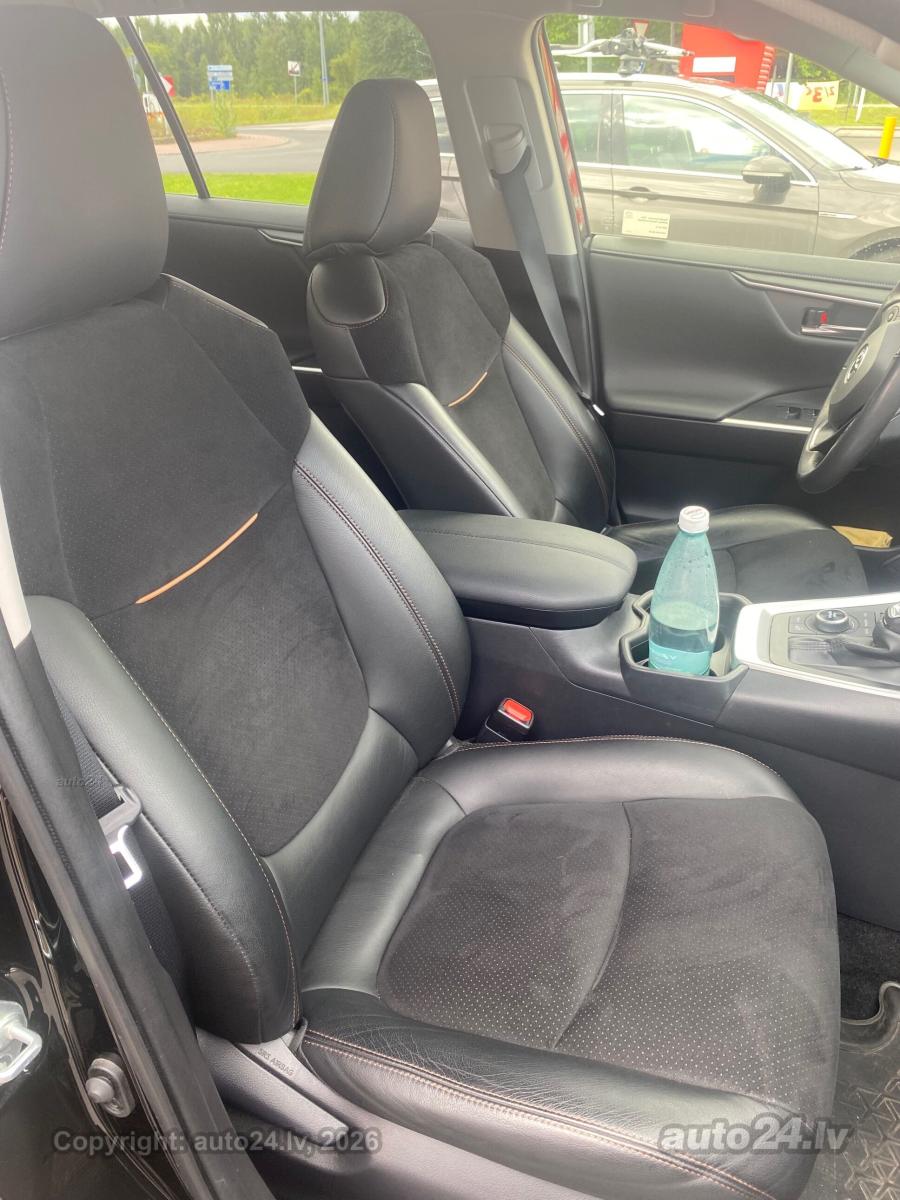 Melns Toyota RAV4 2019 Tallina, ar dzinēja tilpumu 2.00 L un nobraukumu 84 tūkst. km par 25000 €, foto 9 vietnē AUTOMOTO.COM.LV
