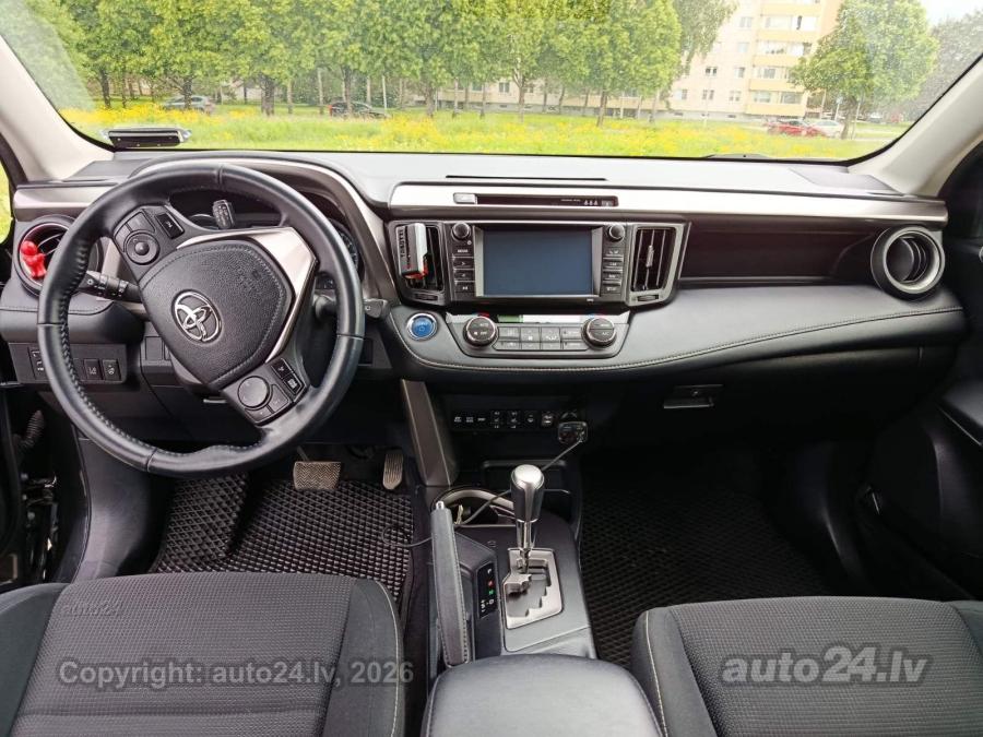 Черный Тойота РАВ 4 2019 в Таллин, объемом двигателя 2.50 л и пробегом 129 тыс. км за 18500 €, фото 11 на AUTOMOTO.COM.LV