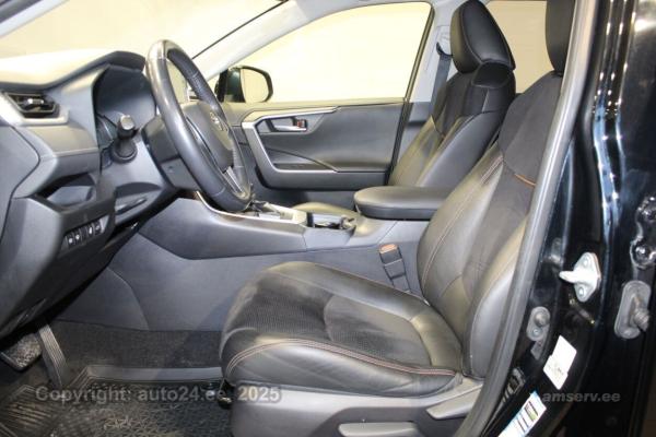 Melns Toyota RAV4 2020 Tallina, ar dzinēja tilpumu 2.00 L un nobraukumu 60 tūkst. km par 22990 €, foto 11 vietnē AUTOMOTO.COM.LV