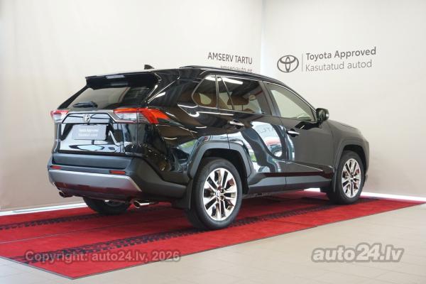 Melns Toyota RAV4 2020 Tartu, ar dzinēja tilpumu 2.00 L un nobraukumu 95 tūkst. km par 23990 €, foto 2 vietnē AUTOMOTO.COM.LV