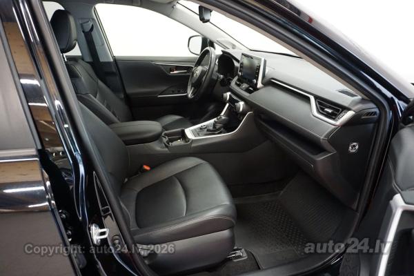 Melns Toyota RAV4 2020 Tartu, ar dzinēja tilpumu 2.00 L un nobraukumu 95 tūkst. km par 23990 €, foto 6 vietnē AUTOMOTO.COM.LV