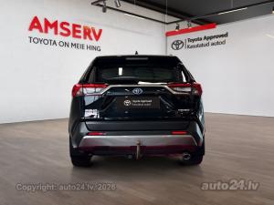 Black Toyota RAV4 2020 in Tartu, with an engine capacity of 2.50 L and mileage of 109 thousand km for 28990 €, photo 5 on AUTOMOTO.COM.LV