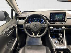 Black Toyota RAV4 2020 in Tartu, with an engine capacity of 2.50 L and mileage of 109 thousand km for 28990 €, photo 10 on AUTOMOTO.COM.LV