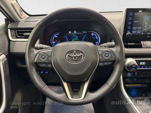 Black Toyota RAV4 2020 in Tartu, with an engine capacity of 2.50 L and mileage of 109 thousand km for 28990 €, photo 13 on AUTOMOTO.COM.LV
