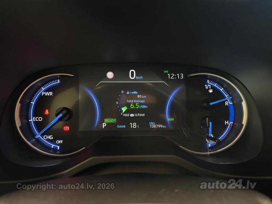 Black Toyota RAV4 2020 in Tartu, with an engine capacity of 2.50 L and mileage of 109 thousand km for 28990 €, photo 14 on AUTOMOTO.COM.LV