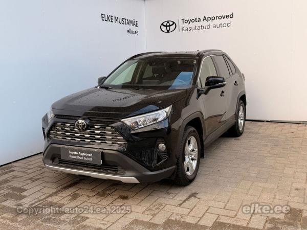 Melns Toyota RAV4 2021 Tallina, ar dzinēja tilpumu 1.99 L un nobraukumu 113 tūkst. km par 21995 €, foto 1 vietnē AUTOMOTO.COM.LV