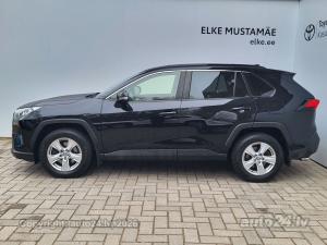 Melns Toyota RAV4 2021 Tallina, ar dzinēja tilpumu 1.99 L un nobraukumu 101 tūkst. km par 21995 €, foto 3 vietnē AUTOMOTO.COM.LV