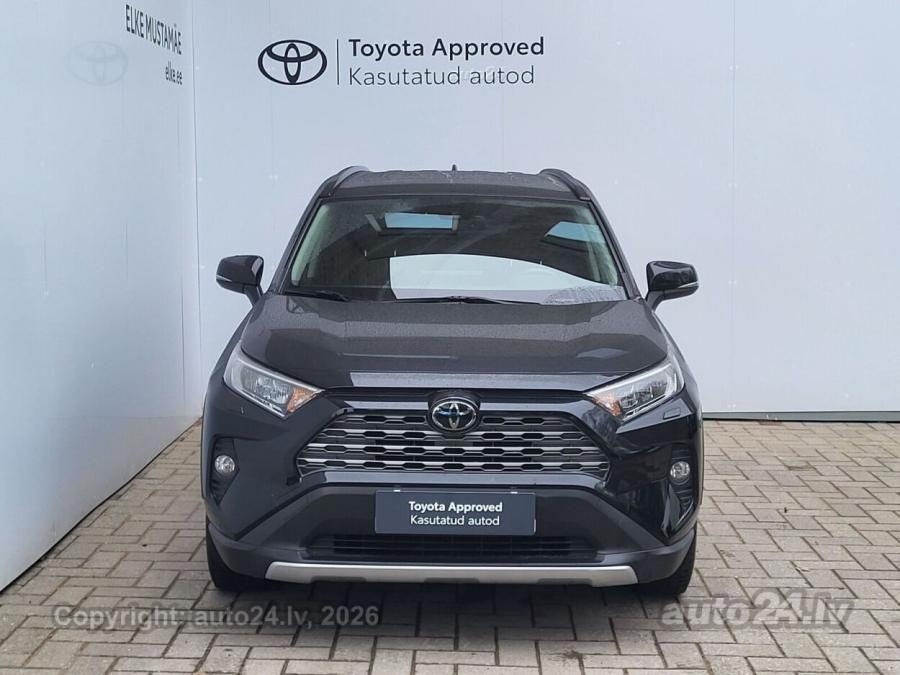 Melns Toyota RAV4 2021 Tallina, ar dzinēja tilpumu 1.99 L un nobraukumu 101 tūkst. km par 21995 €, foto 5 vietnē AUTOMOTO.COM.LV