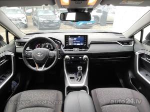 Melns Toyota RAV4 2021 Tallina, ar dzinēja tilpumu 1.99 L un nobraukumu 101 tūkst. km par 21995 €, foto 8 vietnē AUTOMOTO.COM.LV