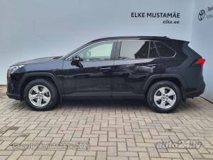 Melns Toyota RAV4 2021 Tallina, ar dzinēja tilpumu 1.99 L un nobraukumu 59 tūkst. km par 23995 €, foto 3 vietnē AUTOMOTO.COM.LV