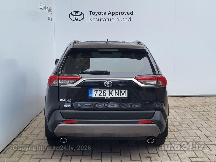 Melns Toyota RAV4 2021 Tallina, ar dzinēja tilpumu 1.99 L un nobraukumu 59 tūkst. km par 23995 €, foto 4 vietnē AUTOMOTO.COM.LV