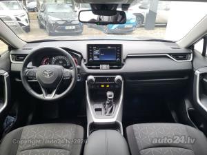 Melns Toyota RAV4 2021 Tallina, ar dzinēja tilpumu 1.99 L un nobraukumu 59 tūkst. km par 23995 €, foto 8 vietnē AUTOMOTO.COM.LV