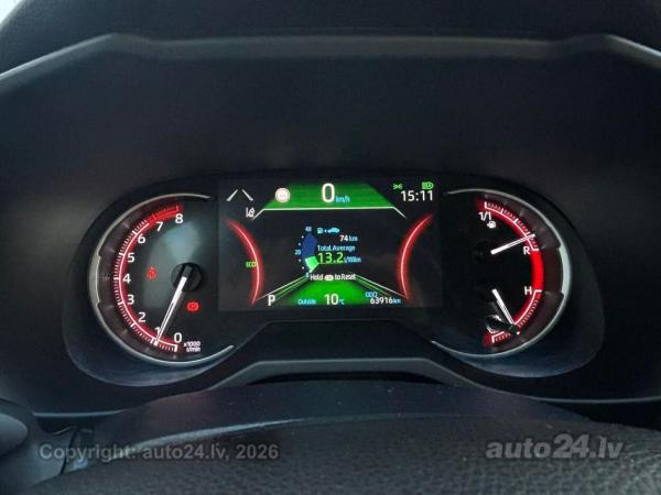 Black Toyota RAV4 2021 in Tallinn, with an engine capacity of 1.99 L and mileage of 64 thousand km for 23995 €, photo 2 on AUTOMOTO.COM.LV