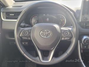 Melns Toyota RAV4 2021 Tallina, ar dzinēja tilpumu 1.99 L un nobraukumu 114 tūkst. km par 21995 €, foto 12 vietnē AUTOMOTO.COM.LV