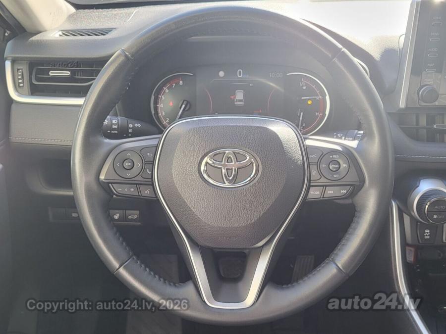 Melns Toyota RAV4 2021 Tallina, ar dzinēja tilpumu 1.99 L un nobraukumu 114 tūkst. km par 21995 €, foto 12 vietnē AUTOMOTO.COM.LV