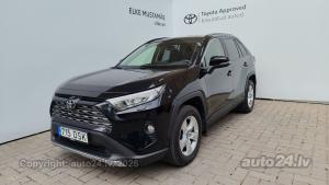 Black Toyota RAV4 2021 in Tallinn, with an engine capacity of 1.99 L and mileage of 92 thousand km for 24900 €, photo  on AUTOMOTO.COM.LV