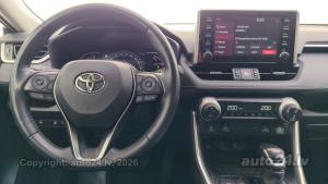Melns Toyota RAV4 2021 Tallina, ar dzinēja tilpumu 1.99 L un nobraukumu 92 tūkst. km par 24900 €, foto 10 vietnē AUTOMOTO.COM.LV