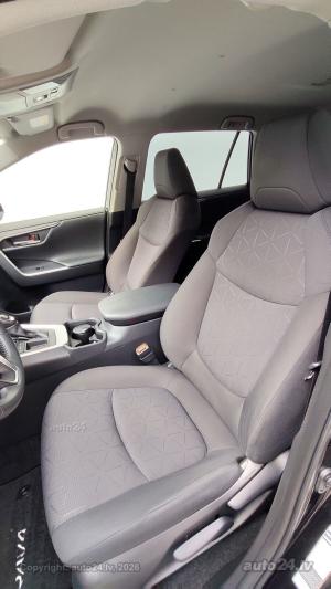 Melns Toyota RAV4 2021 Tallina, ar dzinēja tilpumu 1.99 L un nobraukumu 92 tūkst. km par 24900 €, foto 12 vietnē AUTOMOTO.COM.LV