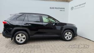 Melns Toyota RAV4 2021 Tallina, ar dzinēja tilpumu 1.99 L un nobraukumu 92 tūkst. km par 24900 €, foto 17 vietnē AUTOMOTO.COM.LV