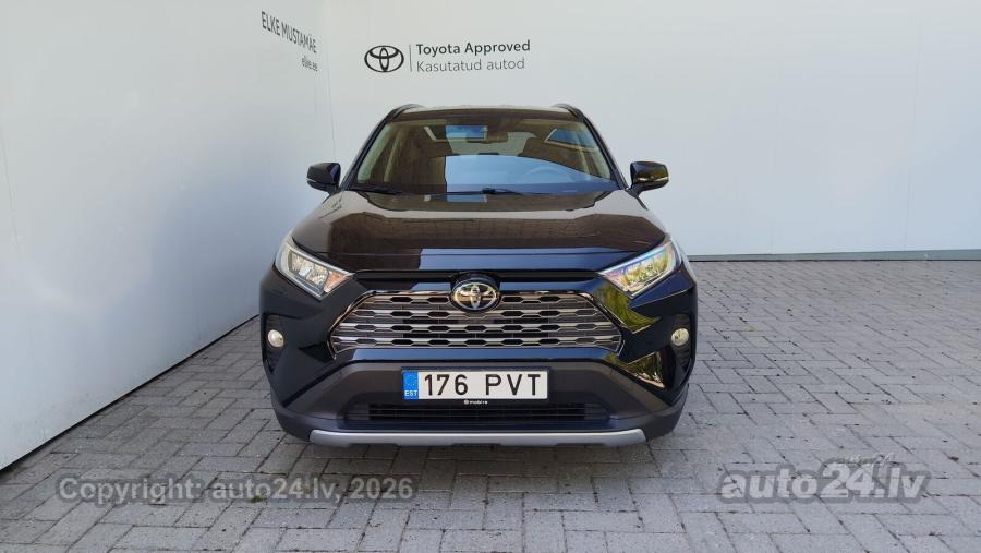 Melns Toyota RAV4 2021 Tallina, ar dzinēja tilpumu 1.99 L un nobraukumu 101 tūkst. km par 26900 €, foto 6 vietnē AUTOMOTO.COM.LV