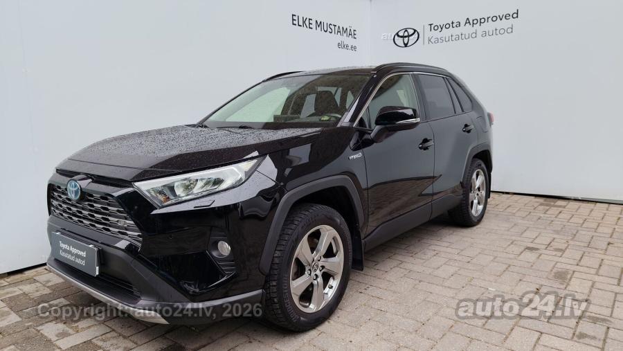 Black Toyota RAV4 2021 in Tallinn, with an engine capacity of 2.49 L and mileage of 119 thousand km for 29995 €, photo 1 on AUTOMOTO.COM.LV
