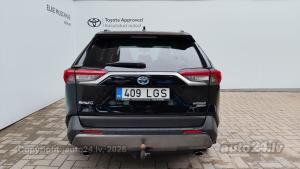 Black Toyota RAV4 2021 in Tallinn, with an engine capacity of 2.49 L and mileage of 119 thousand km for 29995 €, photo 5 on AUTOMOTO.COM.LV